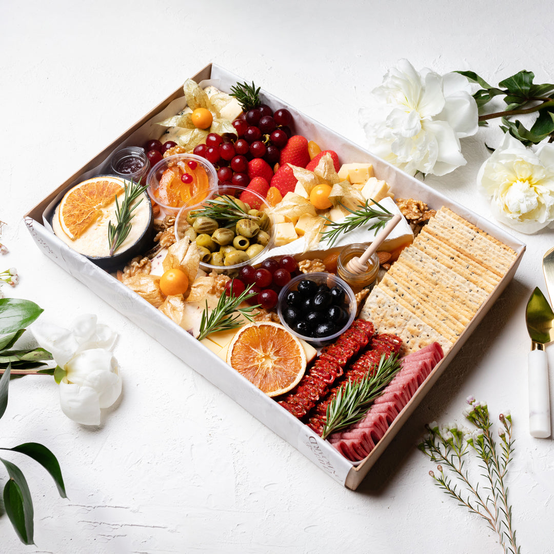 Large Cheese Platter for 7-8 | Gourmet Feast – Cheese OnBoard